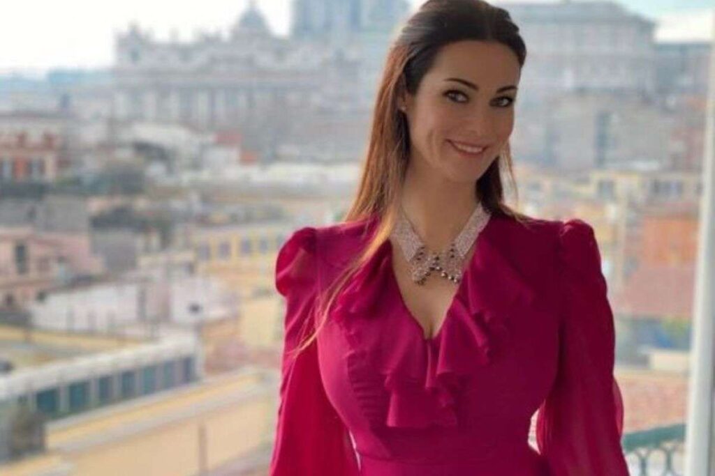 Manuela Arcuri con suo marito Giovanni e il piccolo Mattia: splendida ...