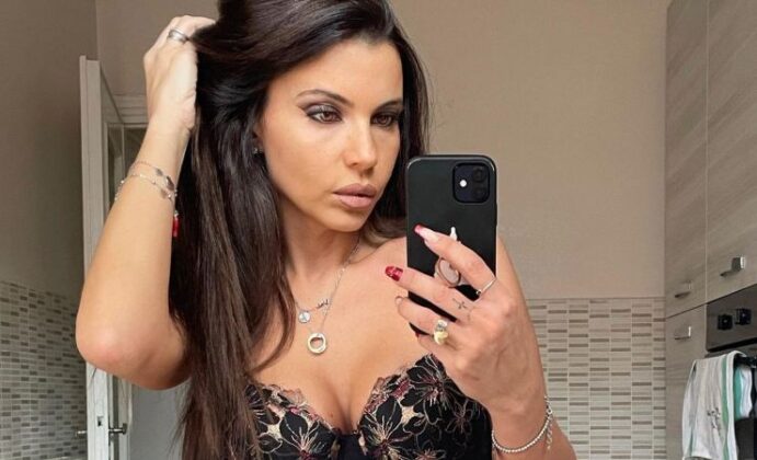 Noemi Frerè, chi è l’influencer 38enne che sta facendo impazzire gli italiani con le sue pose ...